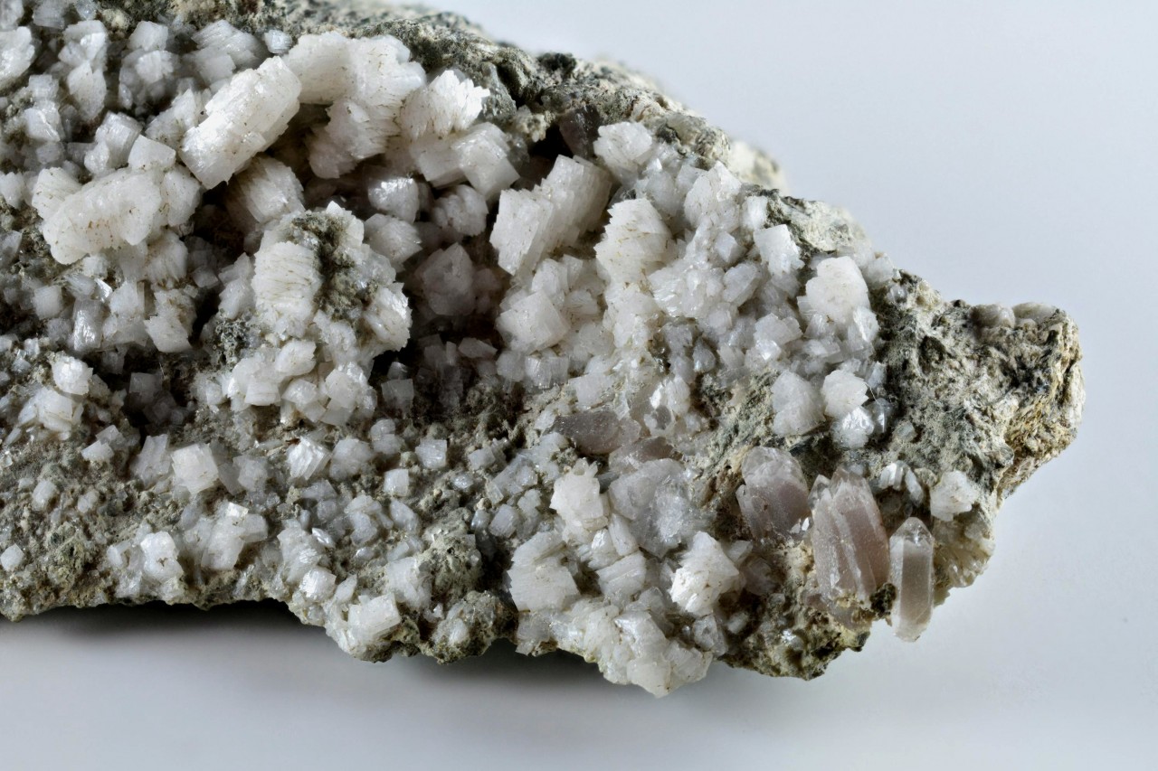 Albit | Minerály Petřvald